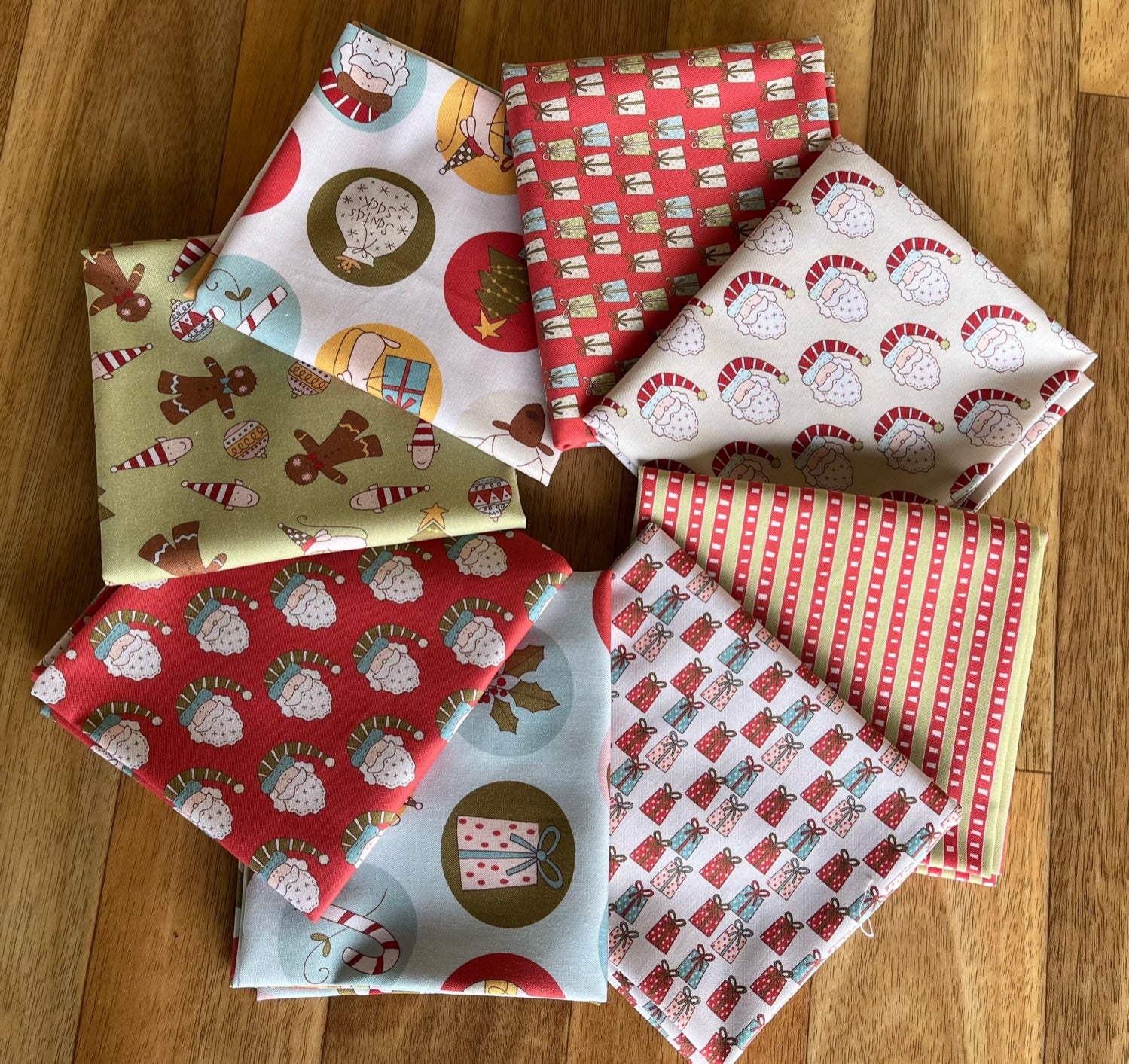Christmas fat quarter Bundles – The Rural Stitch Co